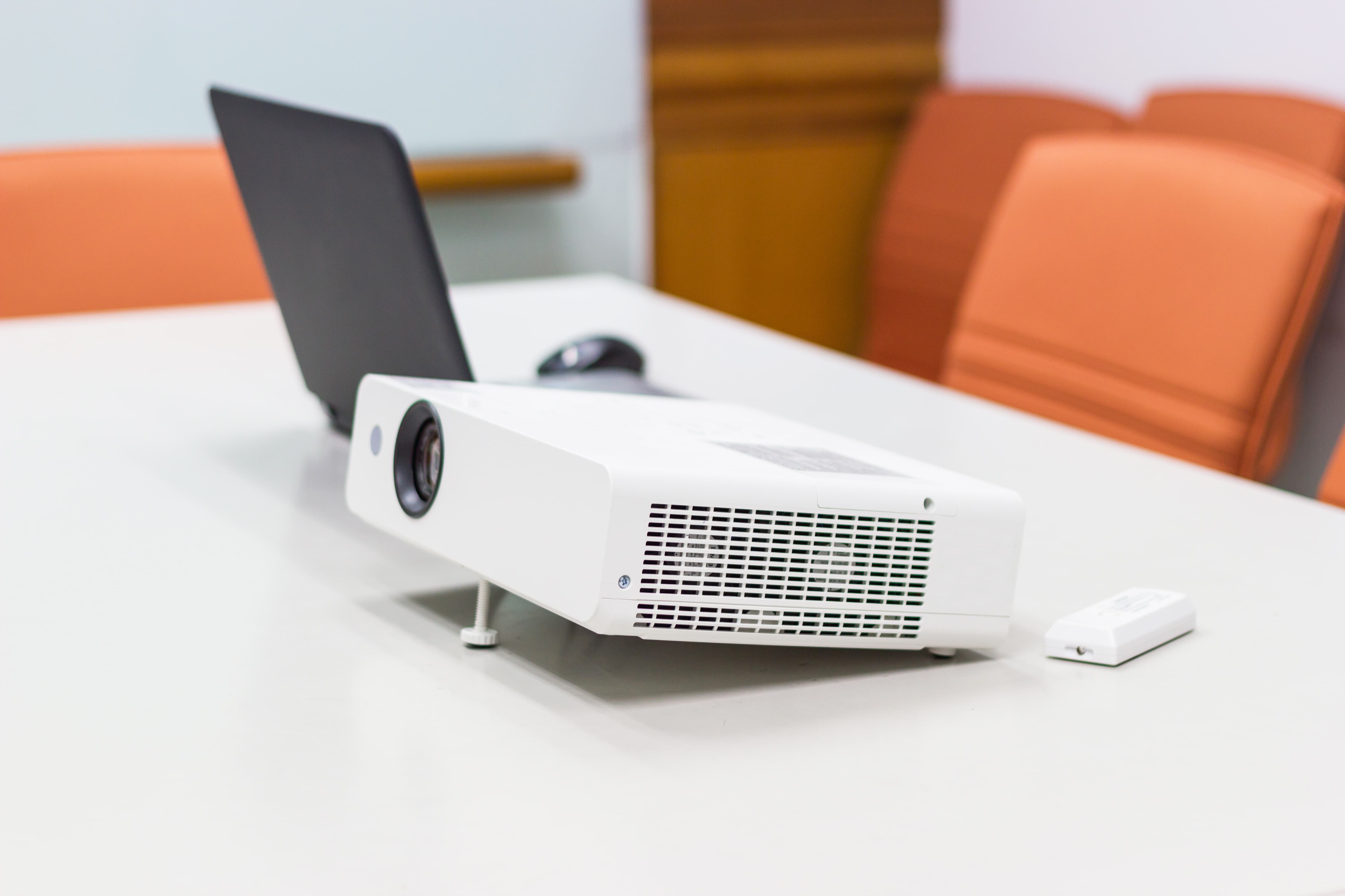 Die besten Beamer 2026: Heimkino und Business